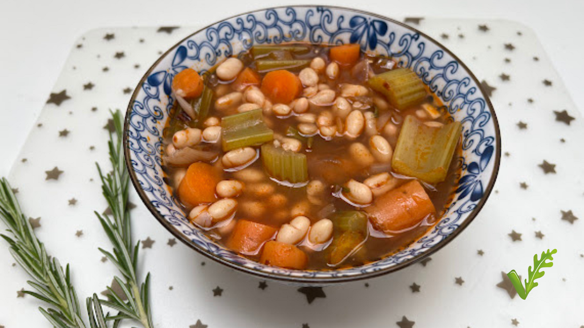 Recept: Griekse bonensoep (Fasolada) · De Voedietist